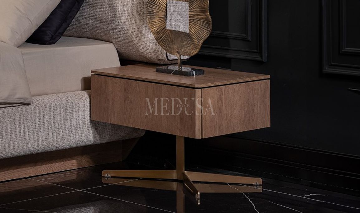 Lizzy Komodin | Medusa Home